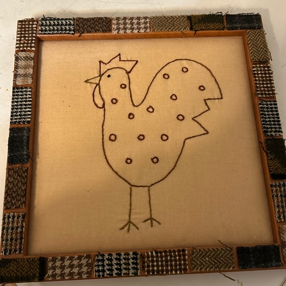 Art | 9x9 Embroidered Chicken With Padded Background Rustic Colors ...